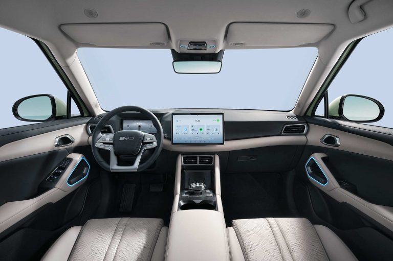 המכונית החשמלית הקטנה של BYD בדרך לאירופה עם מחיר שובר שוק. בארץ היא תשבור חסכונות - TheCar ...